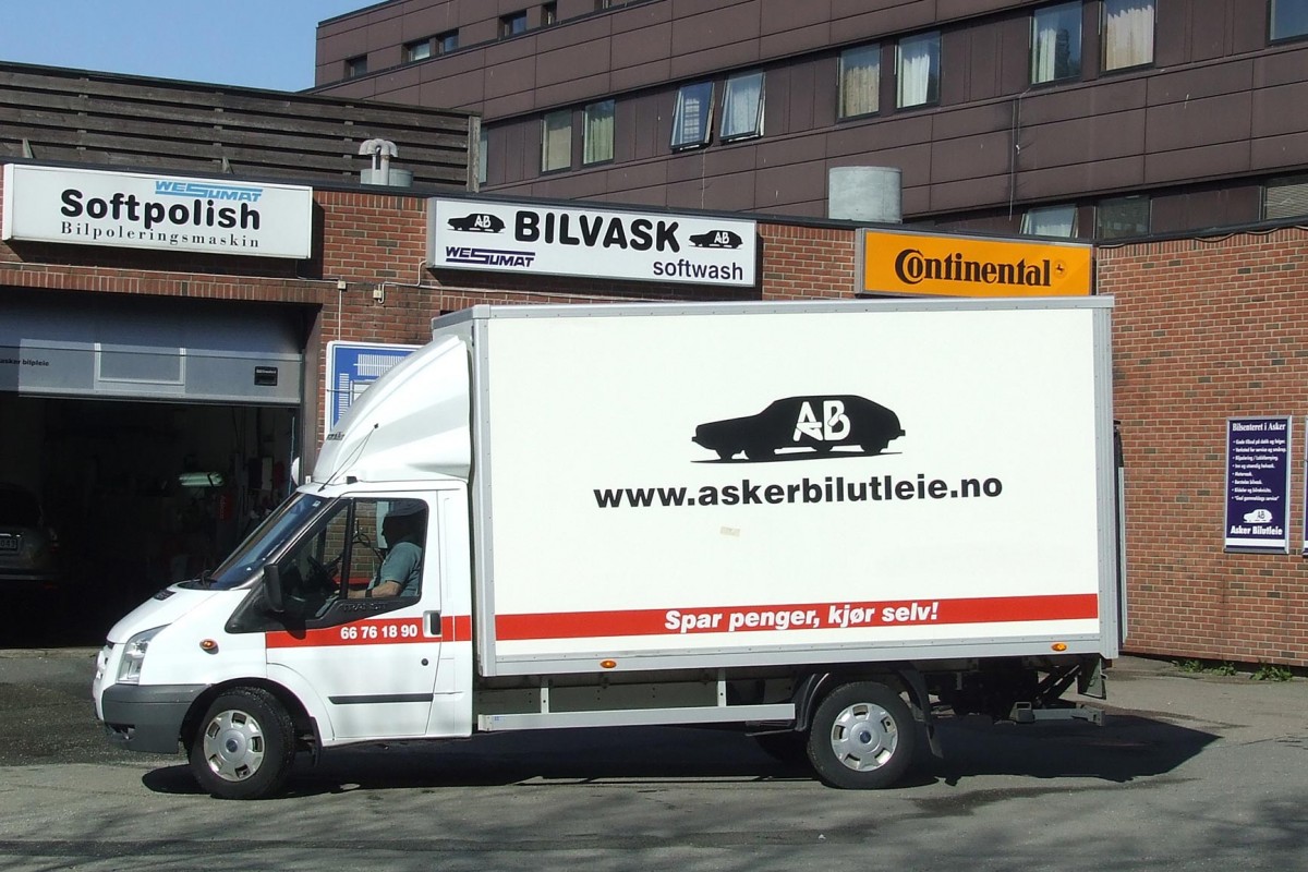 Gruppe V: Vare-/flyttebil eks. 19 m3 - Asker Bilutleie